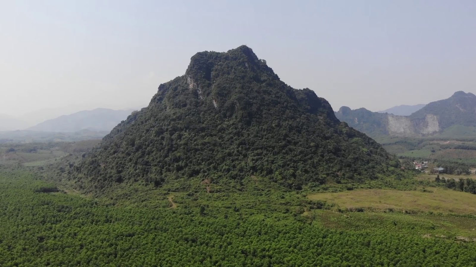 Đồi Rockpile - Cam Lộ - Quảng Trị - ExoTrails: Khám phá