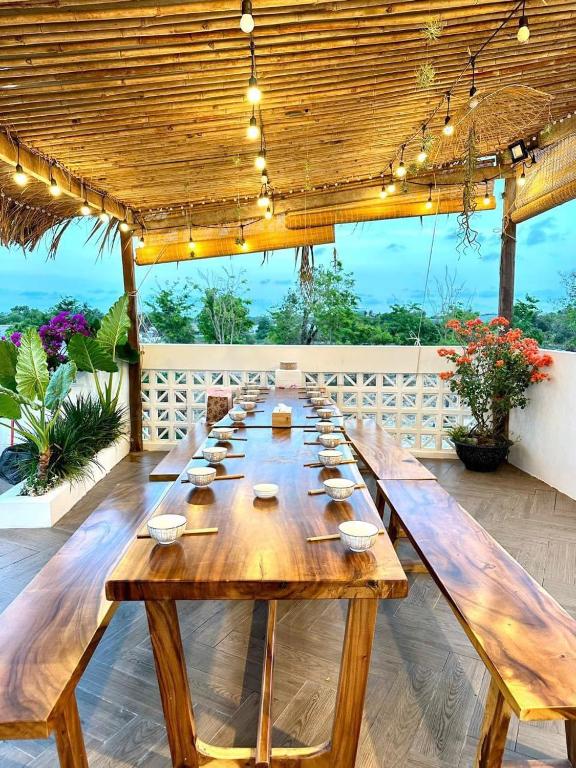 Homestay Bingo Lagi - ExoTrails: Khám phá