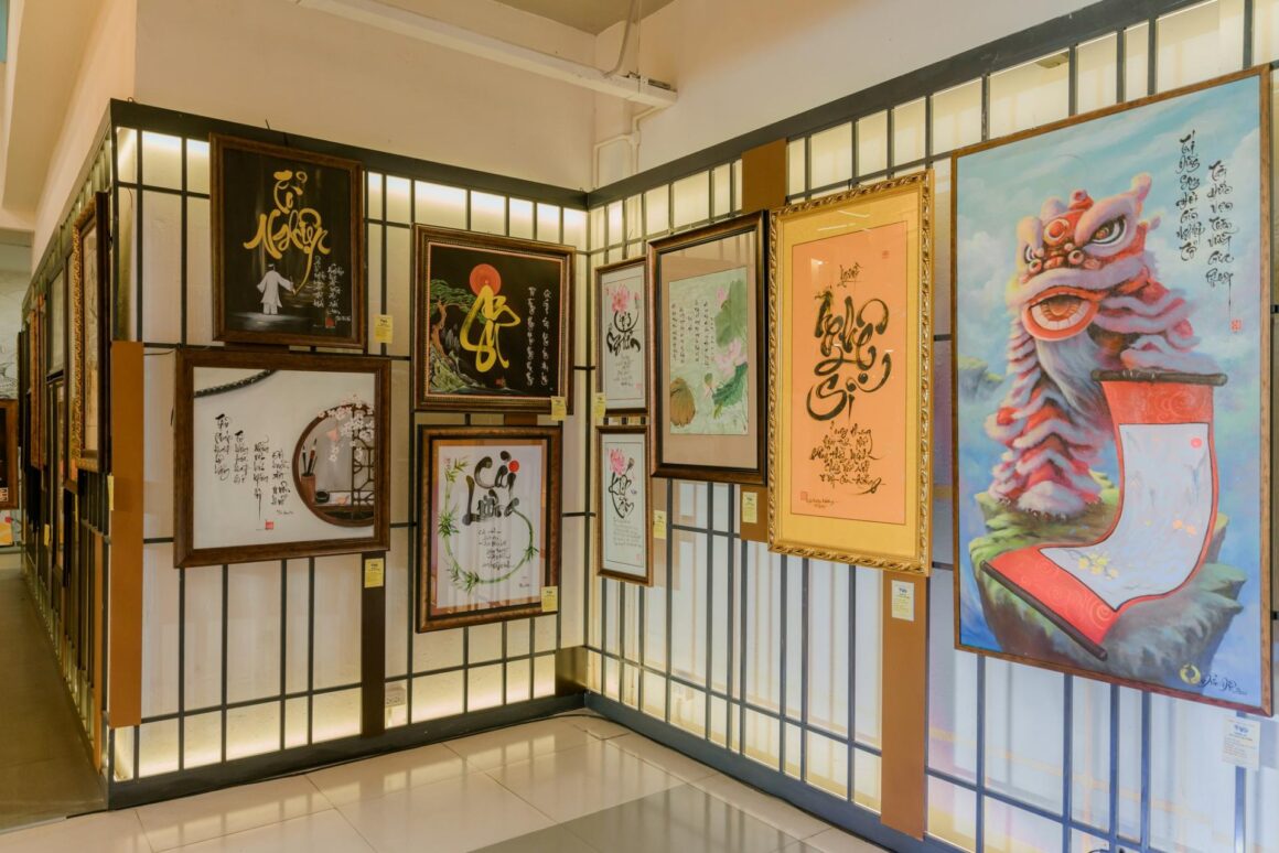 Vietnamese Calligraphy: The Meaning, Art, and Tradition of Thư Pháp