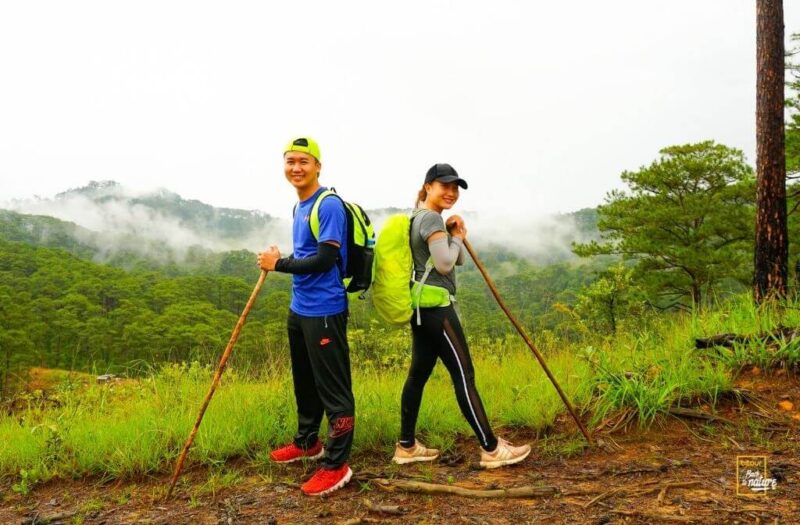 Traditional Wisdom and Modern Trekking Gear for Vietnam: A Balanced Guide